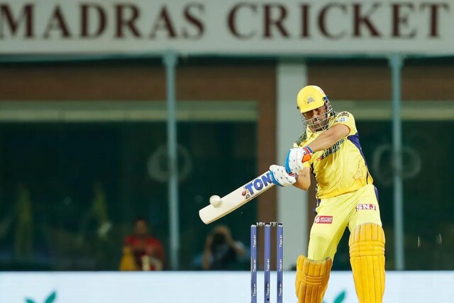 WATCH: MS Dhoni Lights Up Chepauk With Sixes, Reaches 5000 IPL Runs as ...