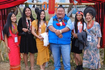 After ‘Ignoring’ Girls Tweet, Nagaland Minister Shares ROFL ‘Sakht ...