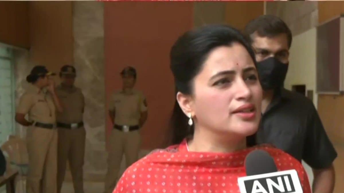 I Faced Torture in Jail, but it Couldn't Break My Belief: MP Navneet ...