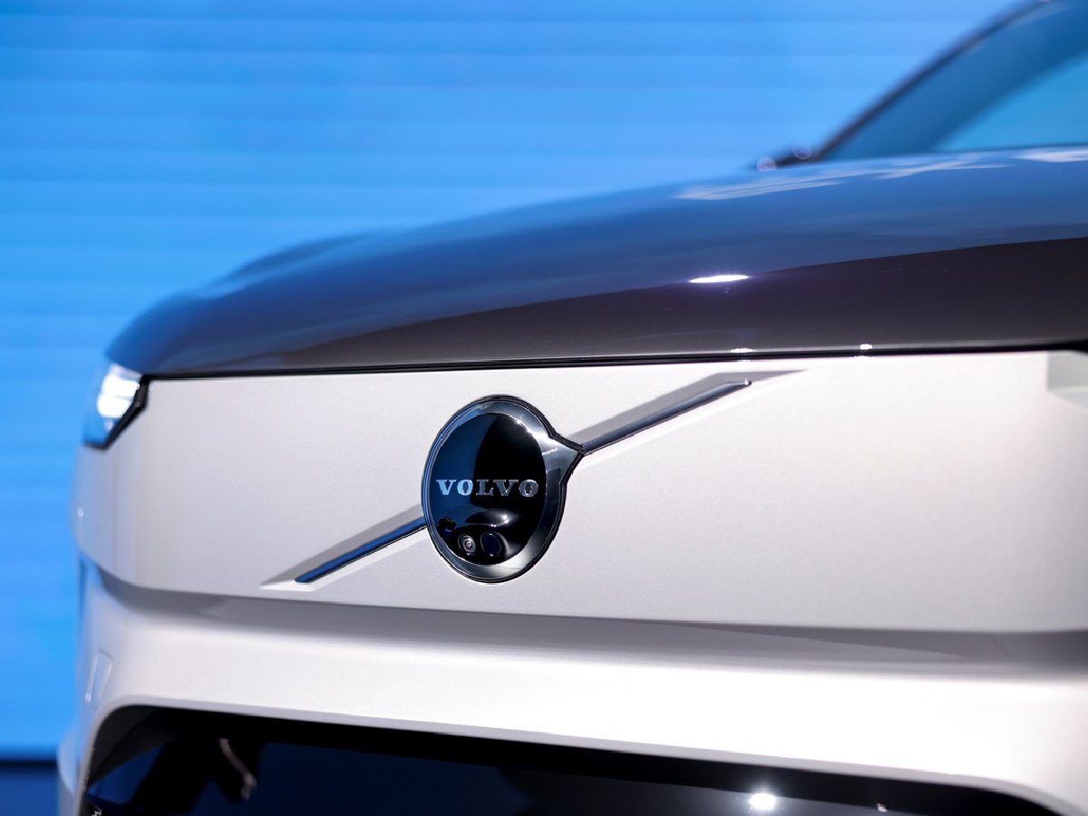 All-Electric Volvo EX90 Excellence in Pics: See Design, Features and ...