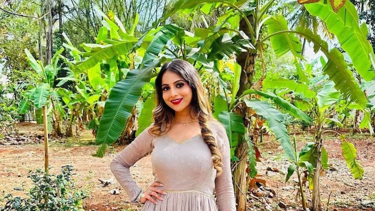 Actress Niveditha Gowda's Sassy Response To Trolls Accusing Her Of ...