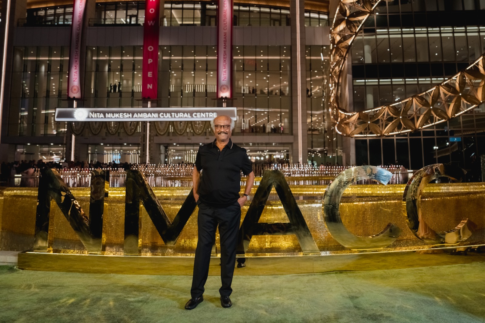 NMACC Event: Nita Ambani-Mukesh Ambani Pose For Paps; Rajinikanth, Alia ...