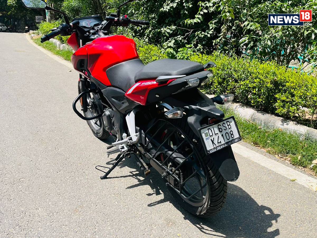 2023 Bajaj Pulsar P150 in Pics: See Design, Features, and More - News18
