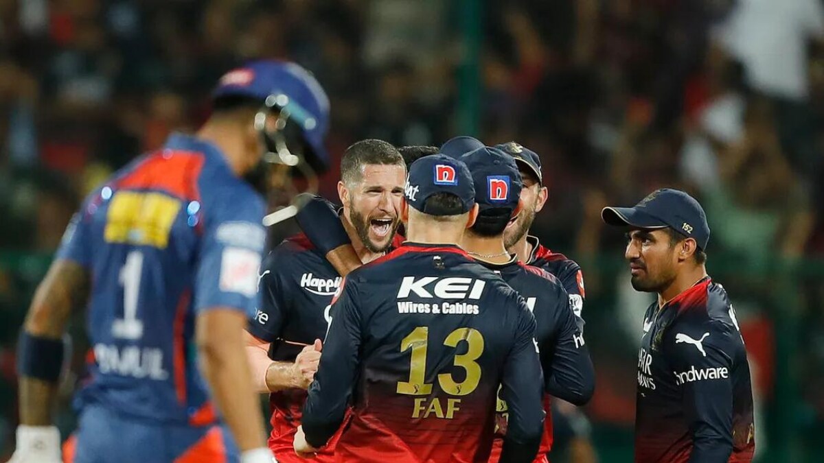 IPL 2023: Wayne Parnel Dismisses Deepak Hooda and Krunal Pandya in 1st ...