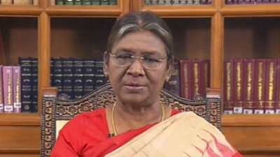 President Droupadi Murmu Arrives in Shimla on 4-day Visit | India News ...