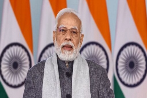 PM Modi Pays Homage to Social Reformer Jyotirao Phule - News18
