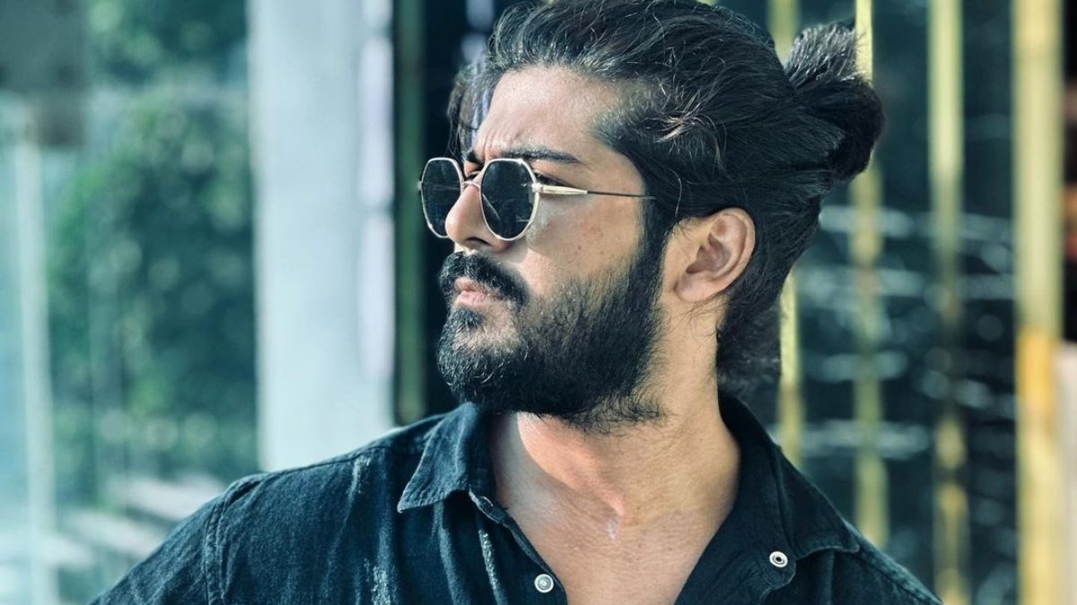 Sheezan Khan Says 'I Rise' In Cryptic Post Days After Getting Bail In ...