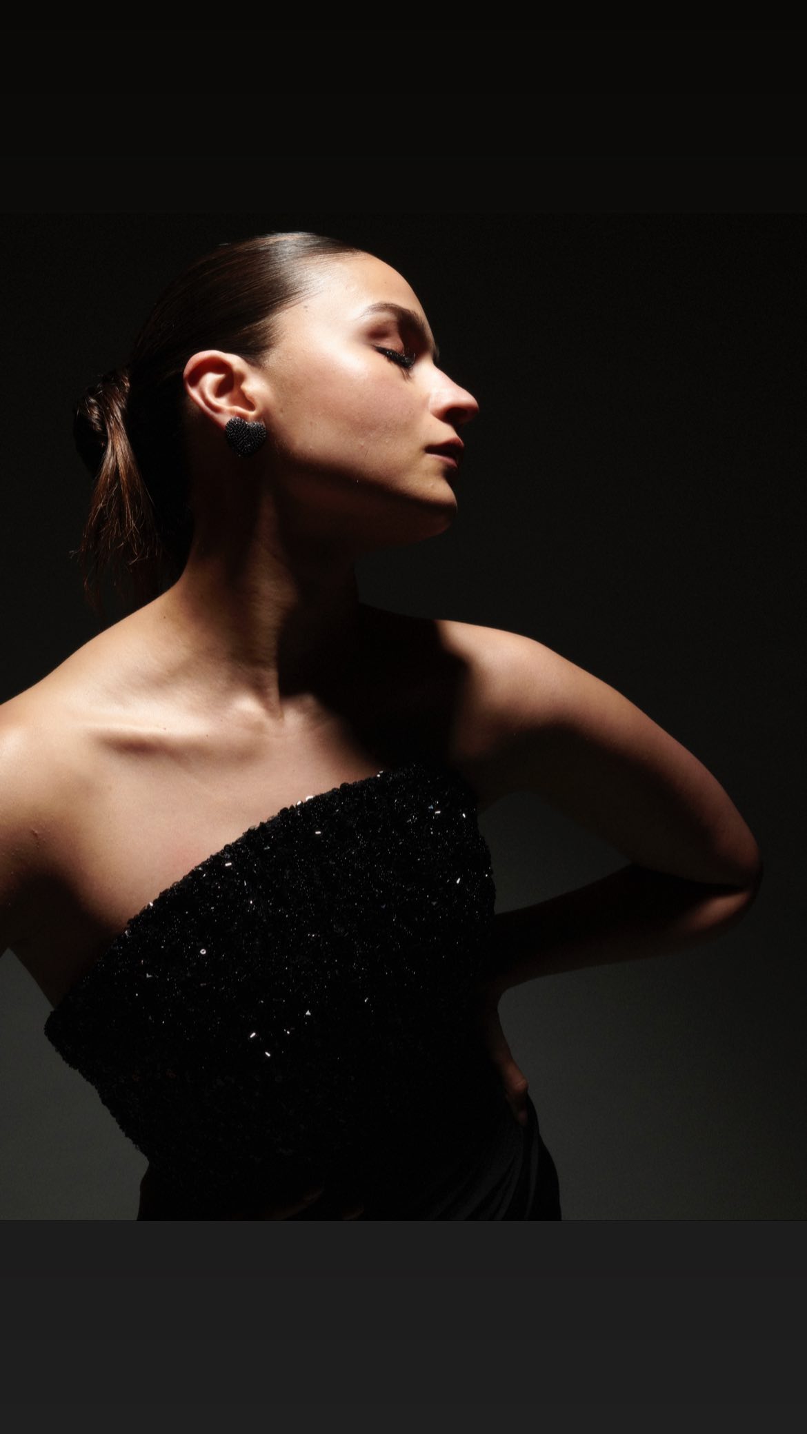 Alia Bhatt Wows in A Tony Ward Couture Gown At An Awards Ceremony: Pics ...