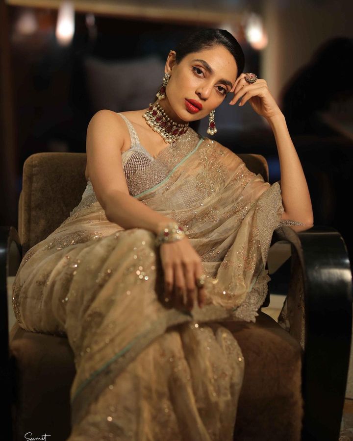 Sobhita Dhulipala Is An Epitome Of Grace And Poise In Stunning Sarees