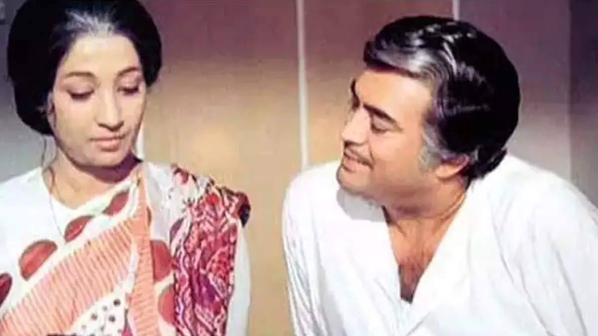 Suchitra Sen Birth Anniversary: Top Performances of the Aandhi Actress ...