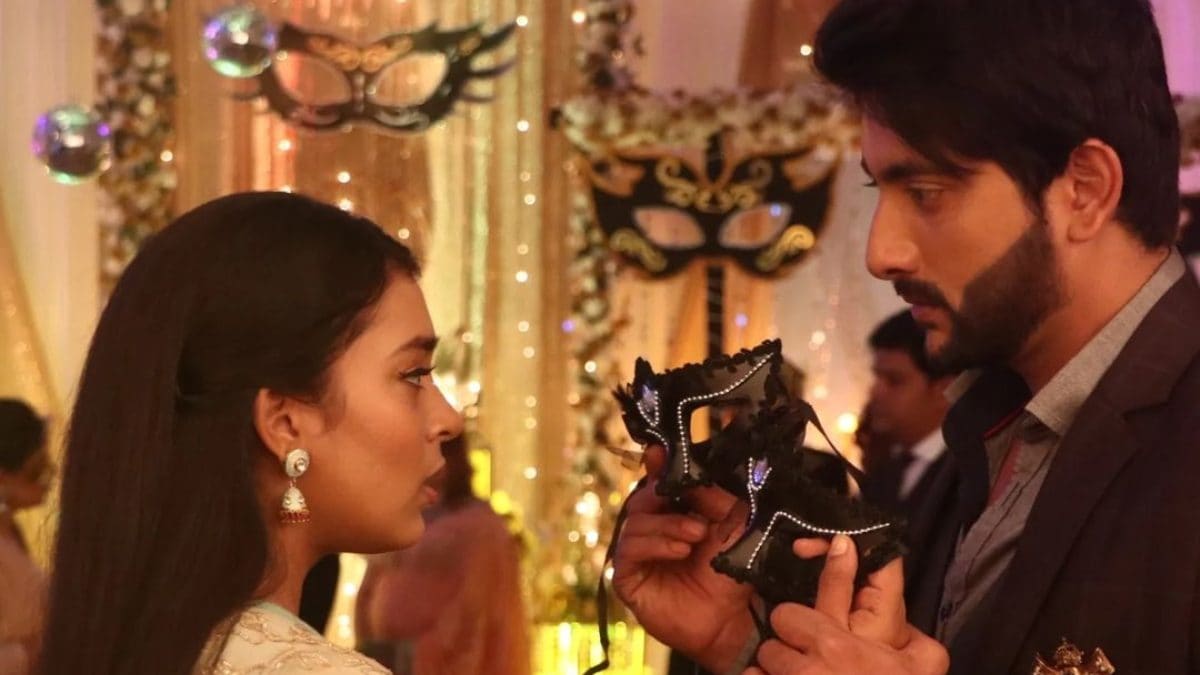 Sumbul Touqeer Khan Makes SHOCKING Revelation, Says She and Fahmaan ...