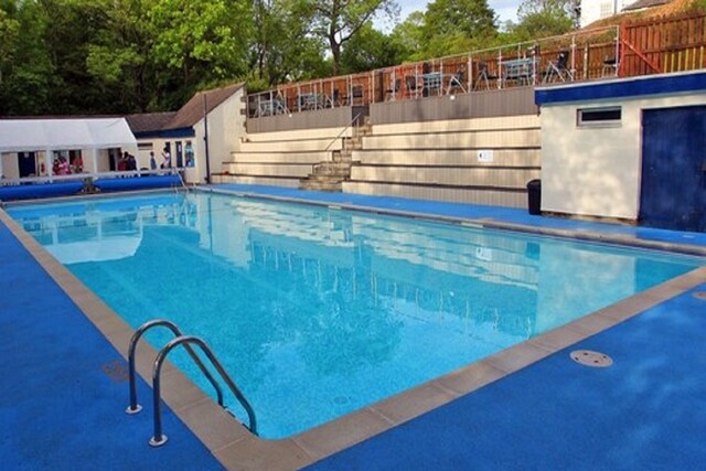 Beer Tanning: Good Or Bad? 5 Reasons You Might Want To Skip This TikTok ...