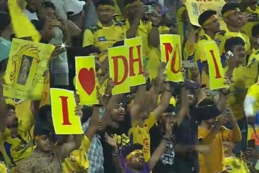 Ipl Fan Criticises Kolkata Crowd For Supporting Dhoni At Eden Gardens
