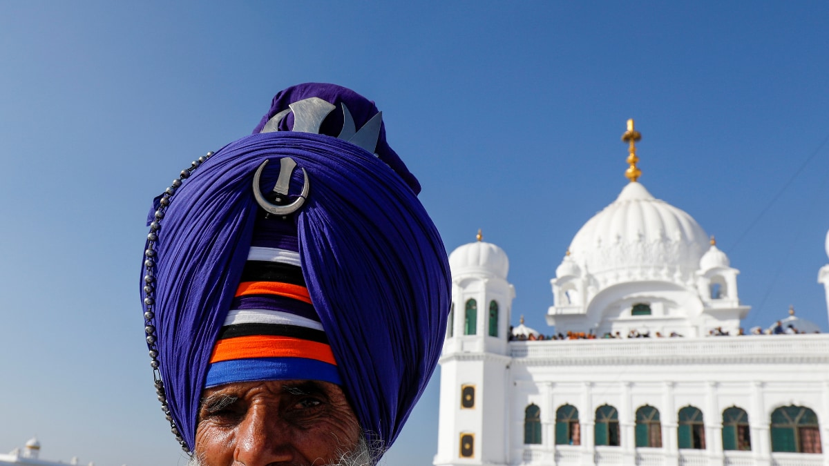 Nearly 2,500 Indian Sikh Pilgrims Arrive in Pakistan to Celebrate ...