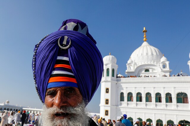 Nearly 2,500 Indian Sikh Pilgrims Arrive in Pakistan to Celebrate ...