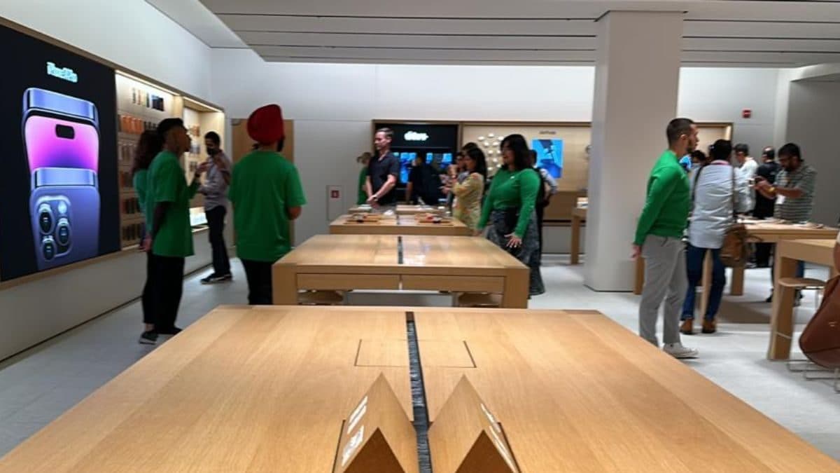Apple Saket Opening On April 20: First Look At Apple Store in Delhi ...