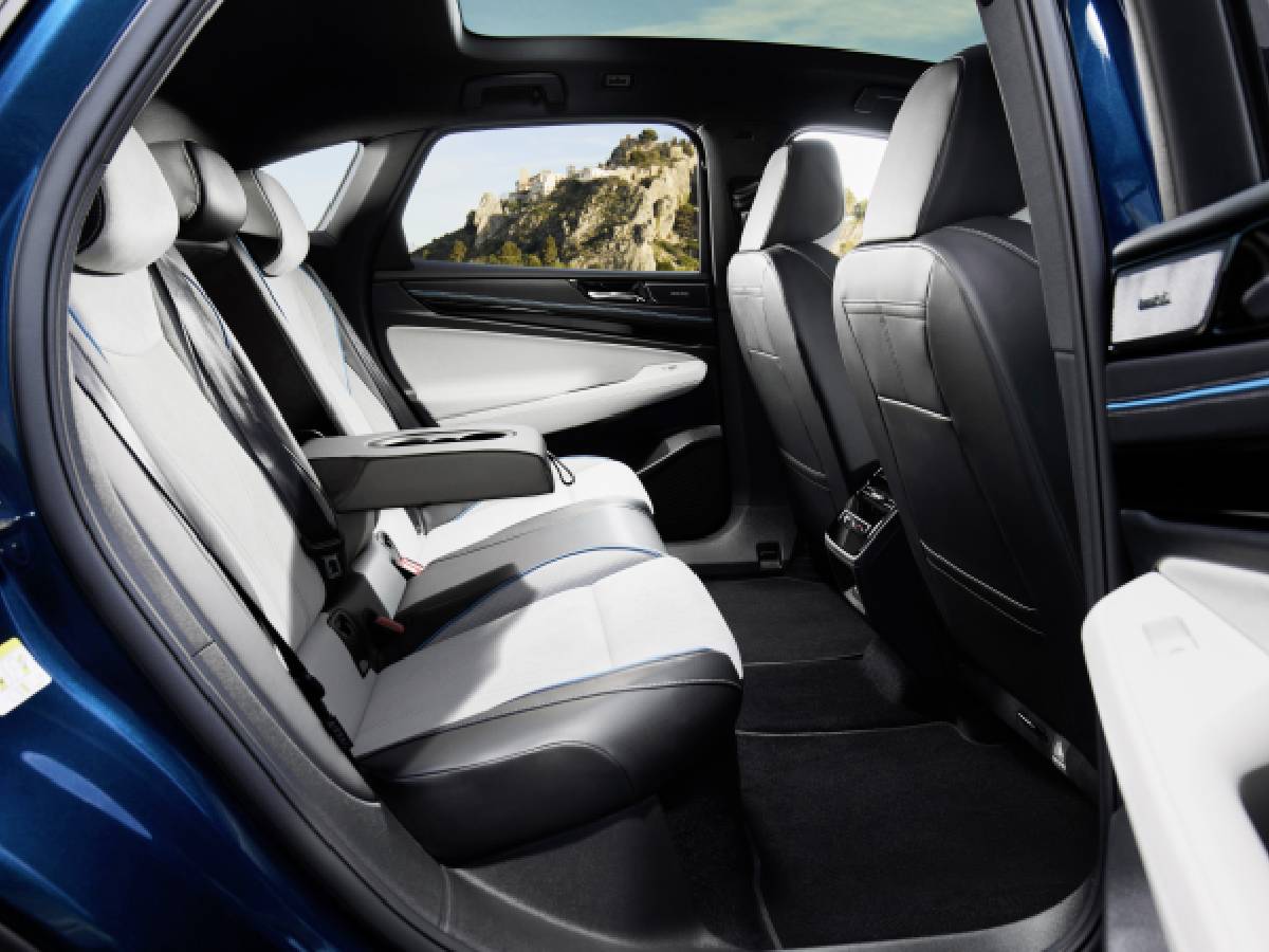 All-Electric Volkswagen ID7 in Pics: See Design, Features, Interior and ...