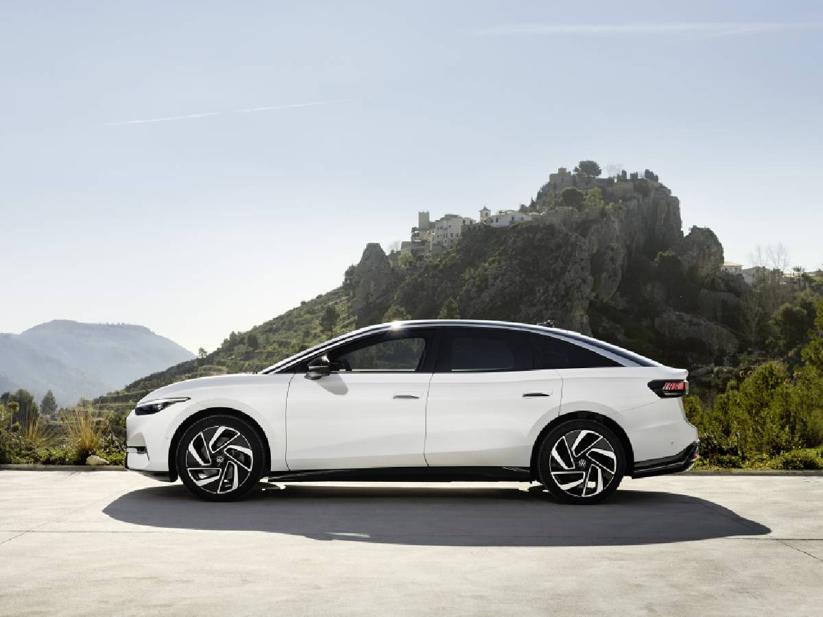 All-Electric Volkswagen ID7 in Pics: See Design, Features, Interior and ...