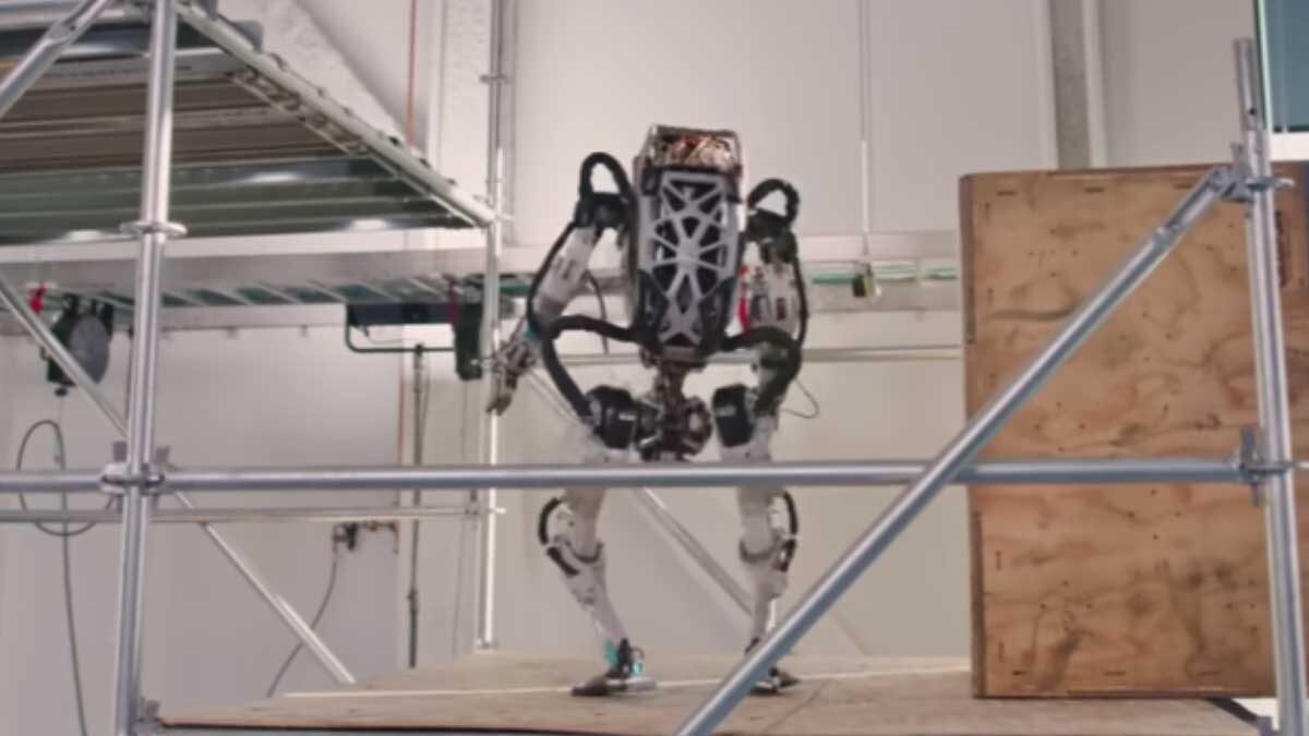 Surat Students' Robot Rickshaw Puller Is Ready To Hit The Road | Buzz ...