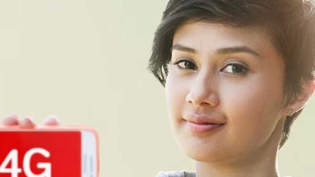 Meet Sasha Chettri, The Viral Airtel Girl Who Was Also Seen In A Prabhas Film | Television News ...