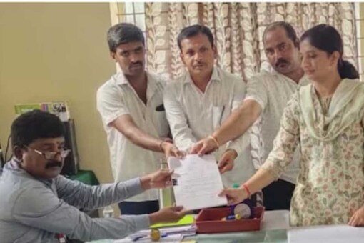 In Karnataka's Hassan, BJP MLA Preetham Gowda To Go Against His Wife? - News18