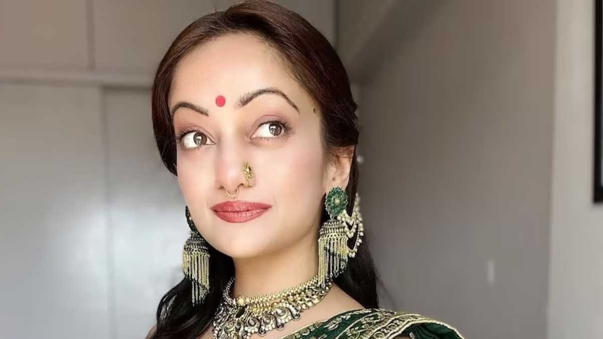 Marathi Actress Manasi Naik Performs Griha Pravesh Rituals At New Home ...