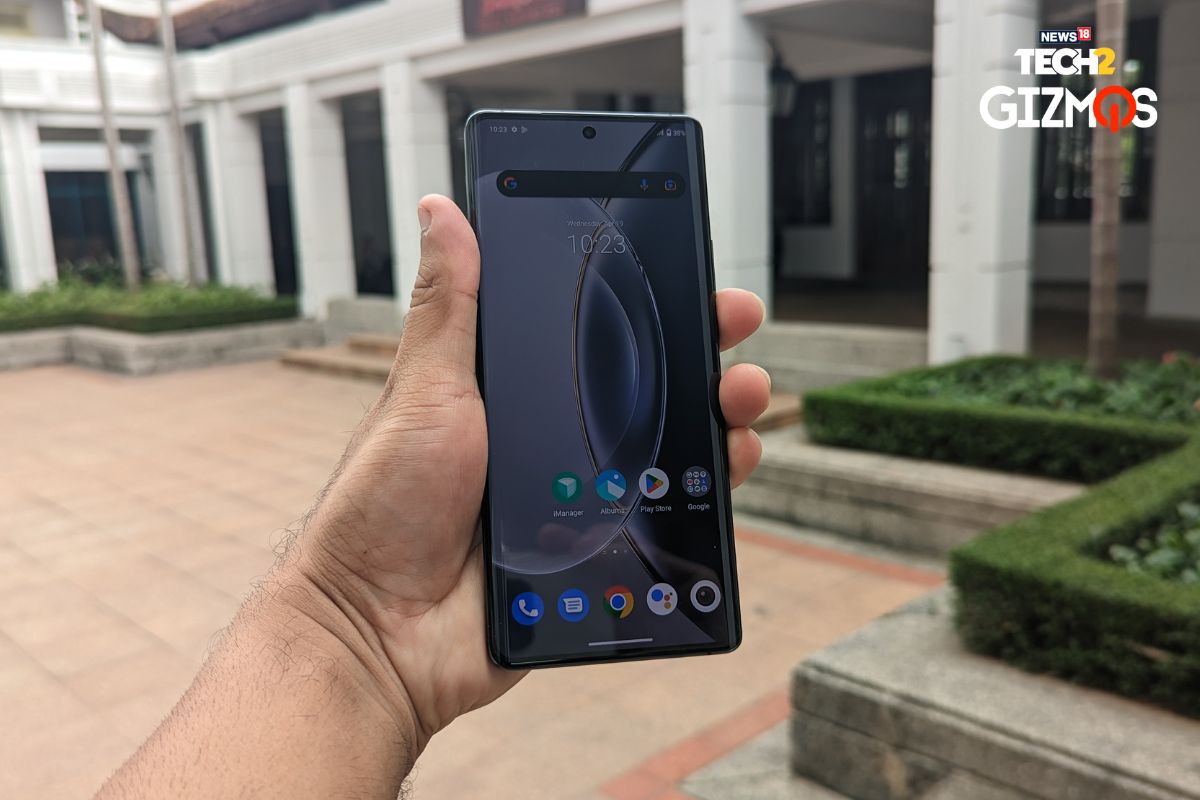 In Photos: Vivo X90 Pro With 1-inch Zeiss Camera Sensor Is Here - News18