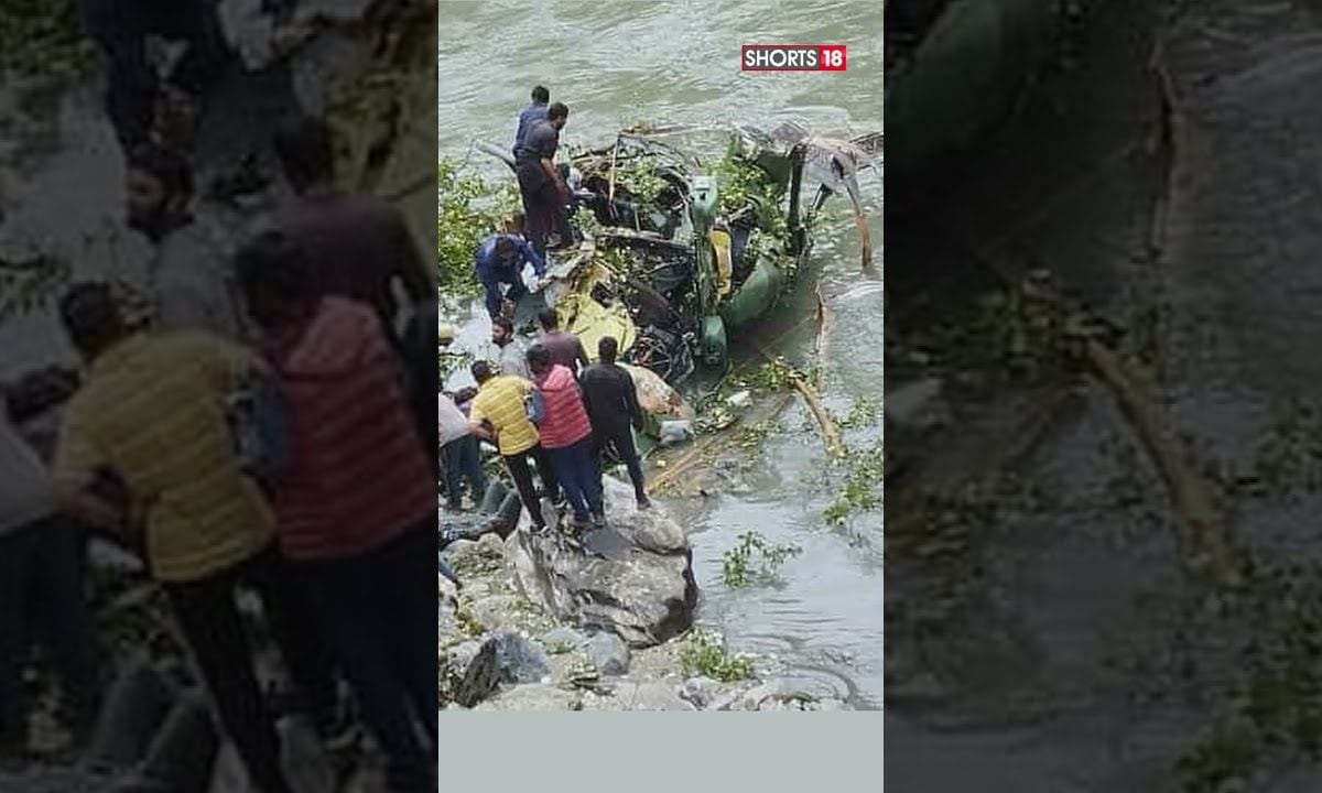 Army Helicopter With 3 Onboard Crashes In Jammu & Kashmir’s Kishtwar | Aircraft Crash Today # ...