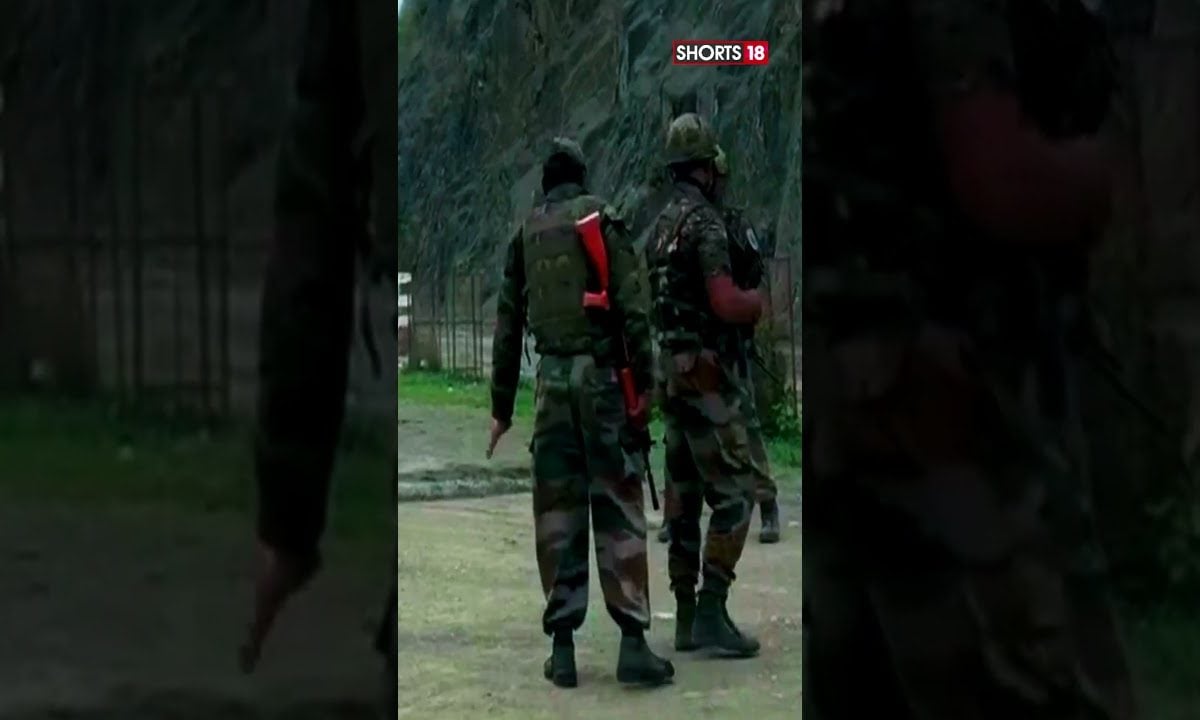 Kuki Militants Set Ablaze Houses At Dolaithabi, Manipur | Kuki Militant ...