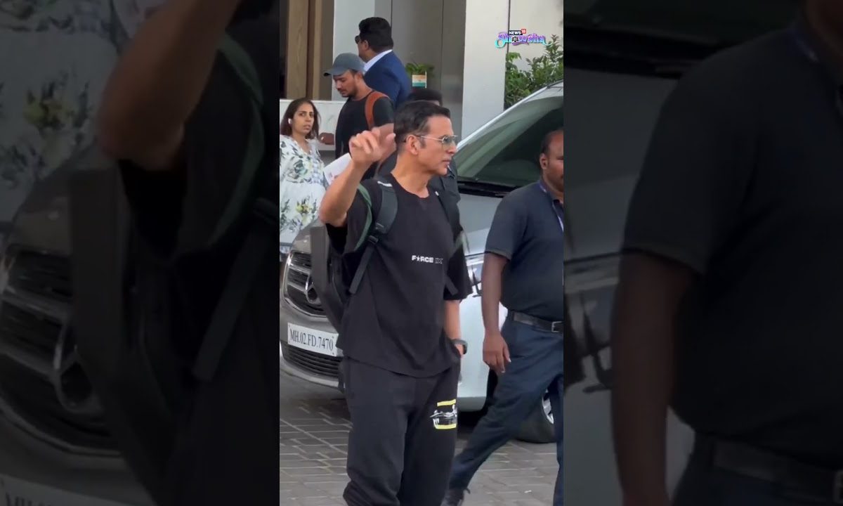 Akshay Kumar Looks Uber Cool With His Unique Bag | #Shorts | Viral ...