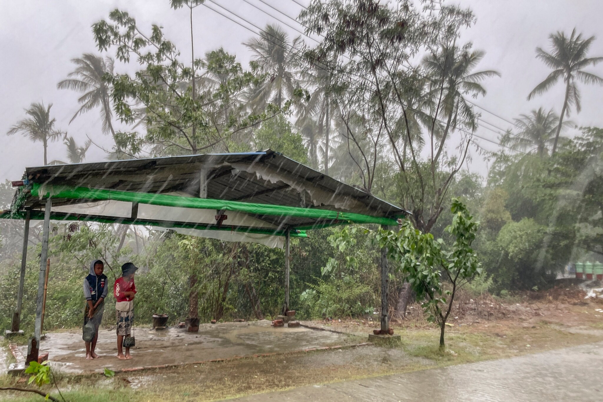 Cyclone Mocha Threatens to Wreak Havoc in Bangladesh, Myanmar | In Pics ...