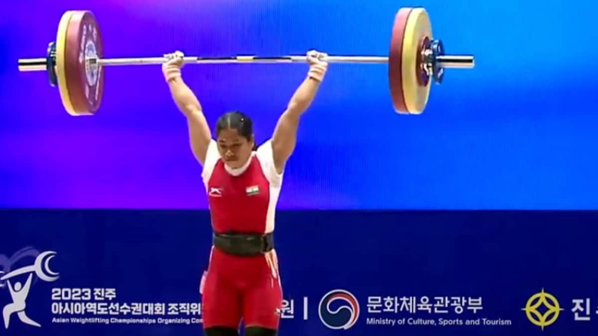 India's Bindyarani Devi Wins Silver at Asian Weightlifting ...