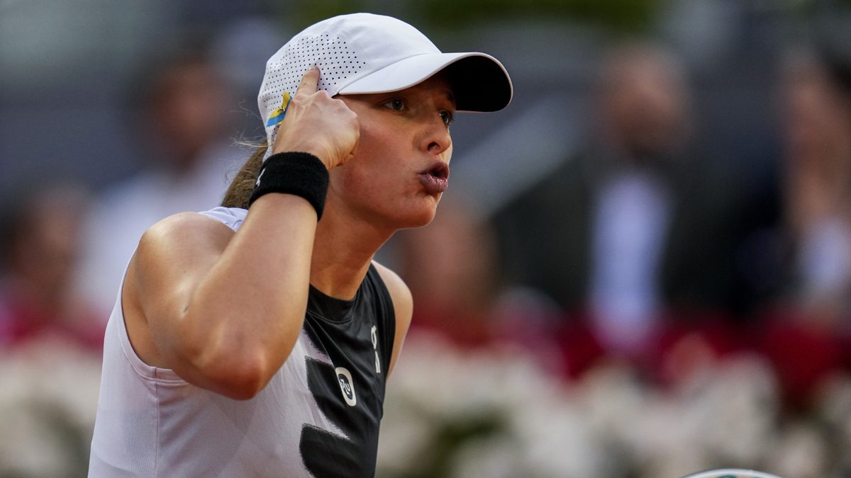 Iga Swiatek at Home on Clay but Wants Success on All Surfaces | Sports ...
