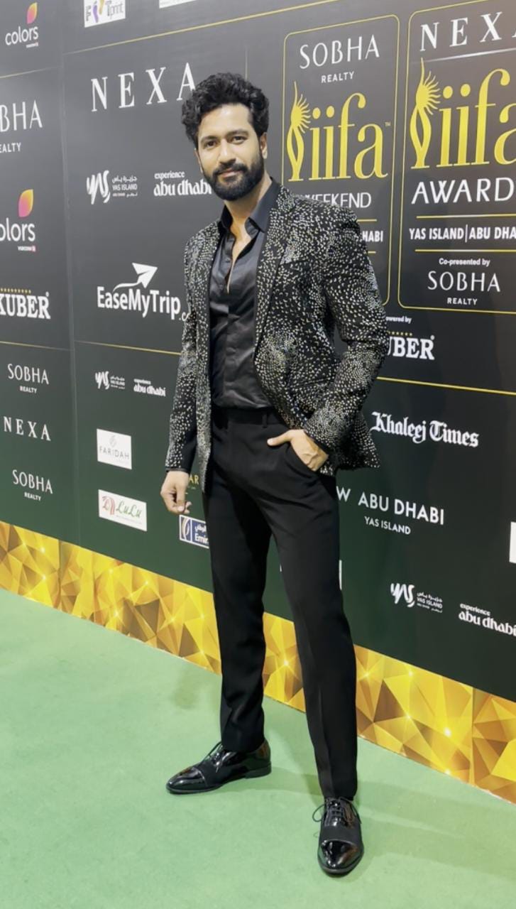 IIFA 2023: Nora Fatehi, Kriti Sanon, Salman Khan, Vicky Kaushal, Esha ...