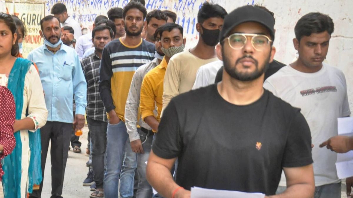 Kerala University to Look into Allegation That SFI Leader Leader ...