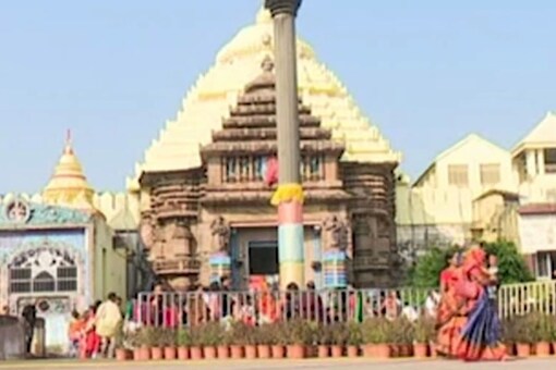 Servitors Demand Dress Code for Devotees at Puri's Jagannath Temple ...