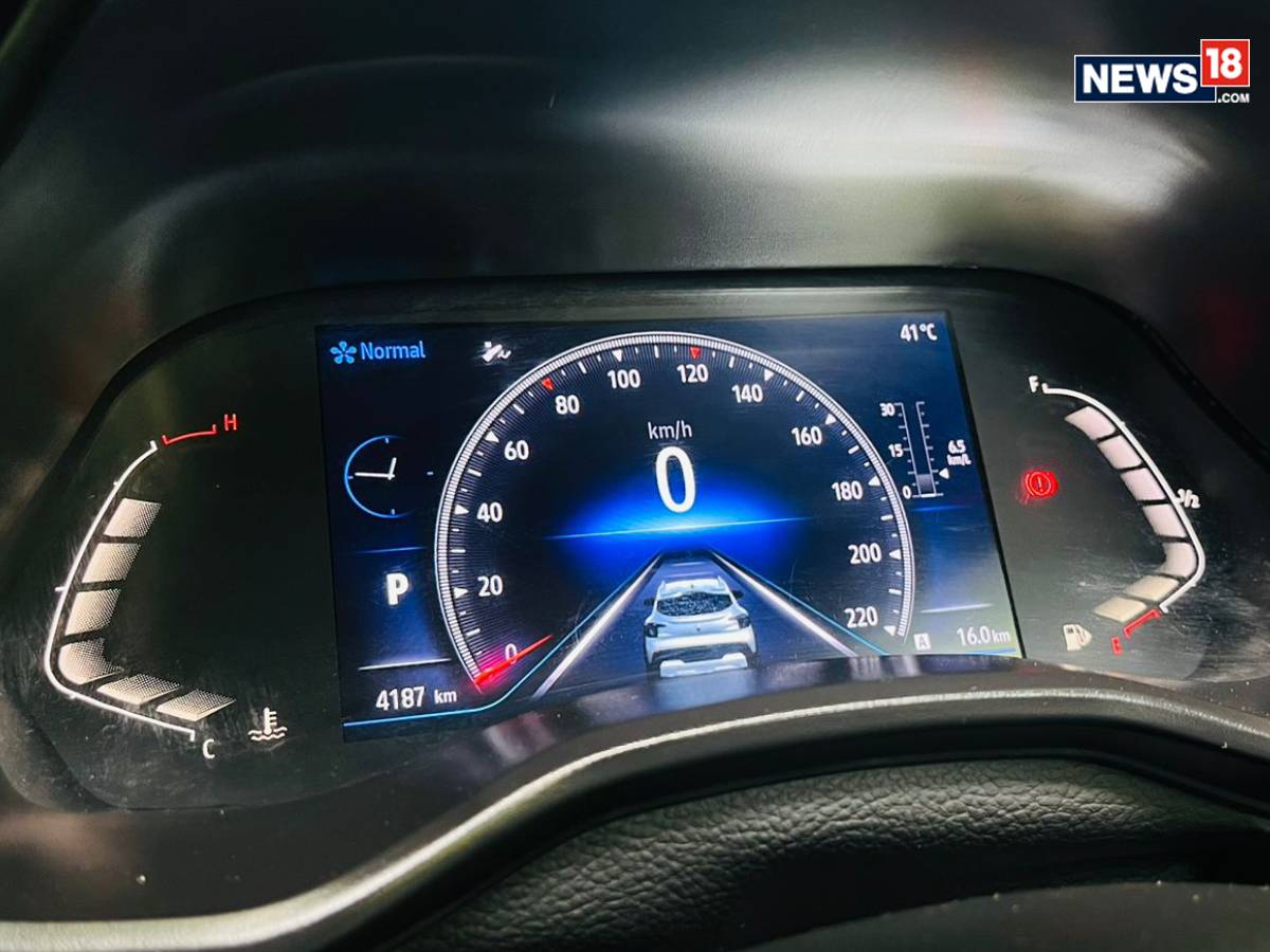 Renalut Kiger 1.0L Turbo X-TRONIC CVT in Pics: See Design, Features ...