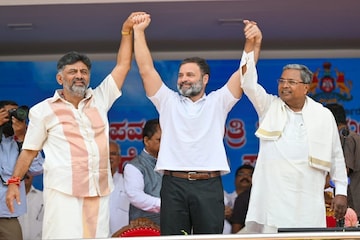 Karnataka CM Swearing-In Ceremony: Siddaramaiah Orders to Implement 2 Schemes Hours After Being ...