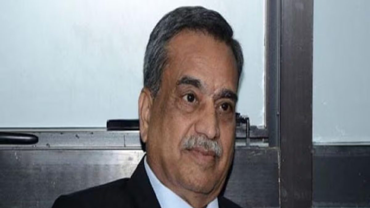 'Played My Innings Very Well': Justice M R Shah Demits Office, Gets Emotional on Last Day in SC ...