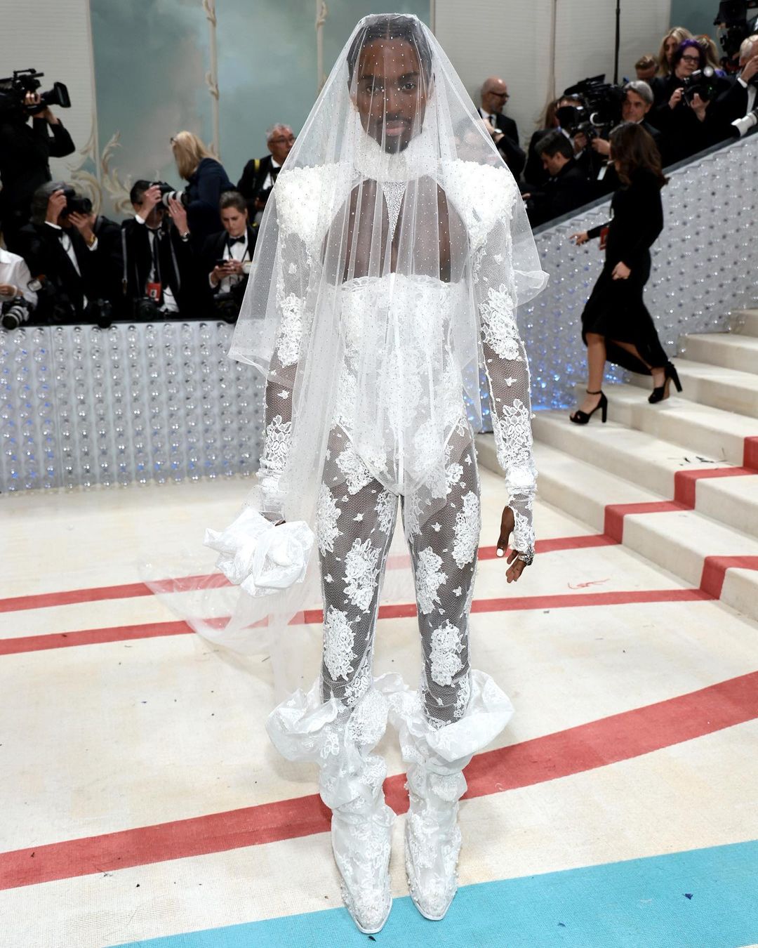 Here Are The Most Bizarre And Outrageous Outfits Worn By Celebrities At ...