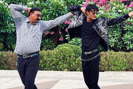 Baba Jackson and Mumbai's Dancing Cop Team Up For Epic Tribute To ...