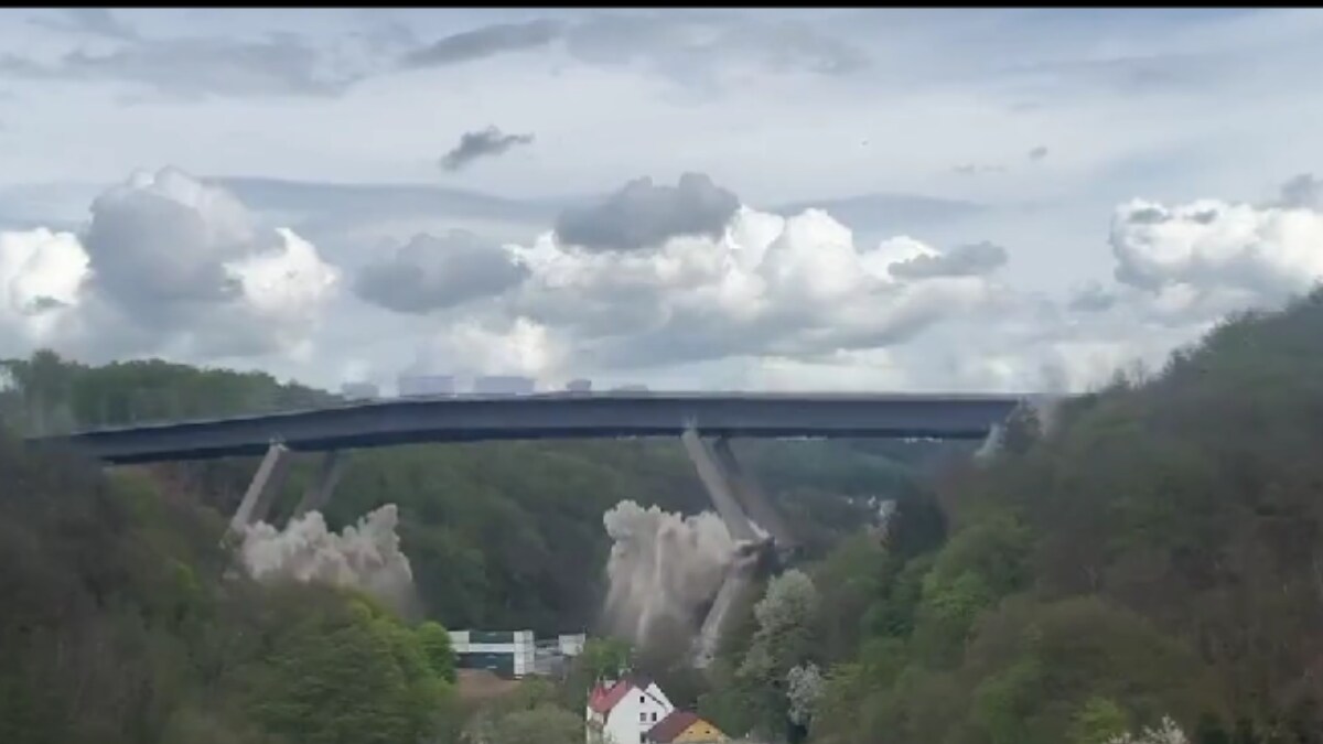 Caught On Camera: Dramatic Footage Of Bridge Demolition In Germany ...