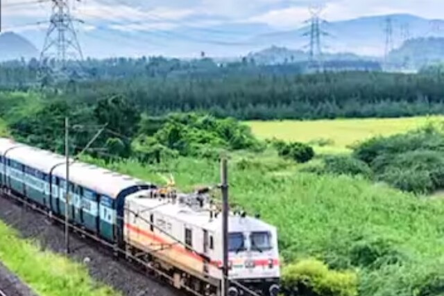 Now Track Your Train In Real-Time With National Train Enquiry System ...