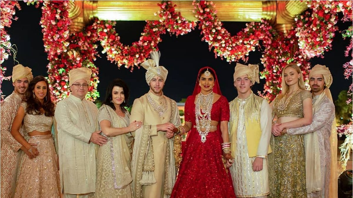 Priyanka Chopra Reveals Her In-laws Kept Nodding Off at Hindu Wedding ...