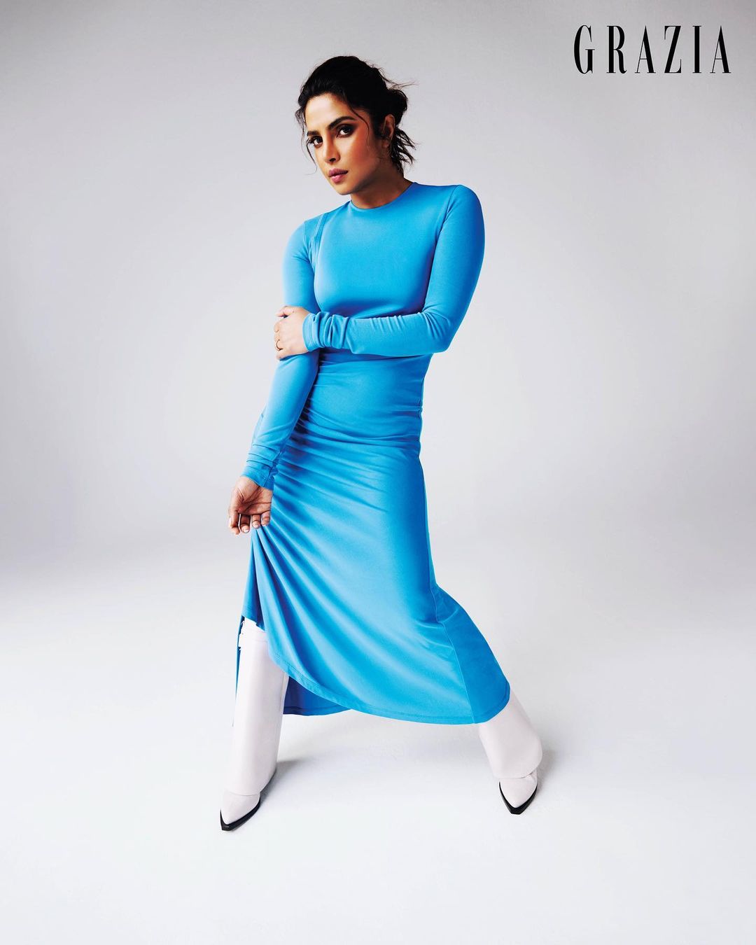 Priyanka Chopra Ups Glam Quotient In Magazine Cover Shoot, Check Out ...