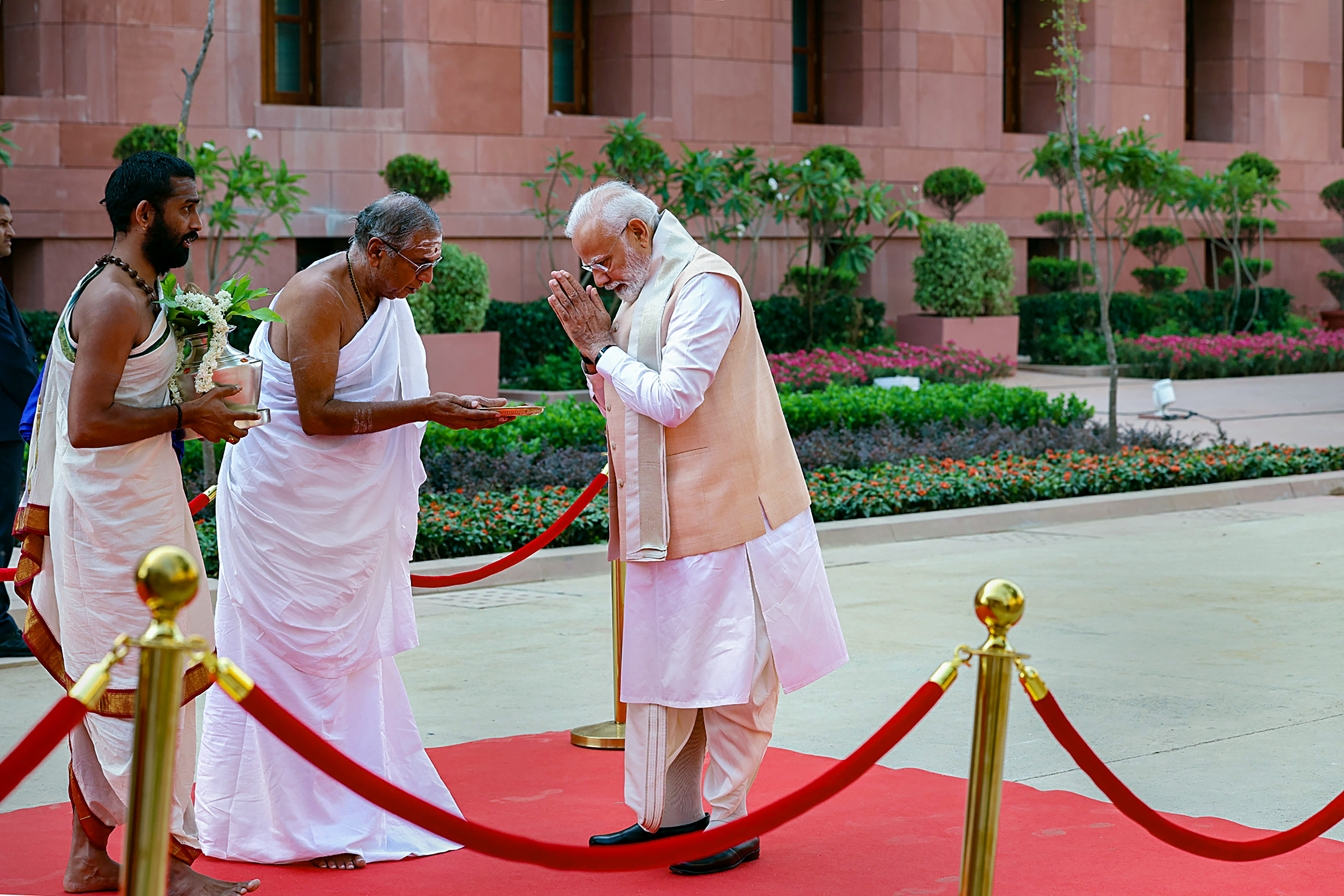 PM Modi Inaugurates New Parliament Building | Glimpses of India's New ...