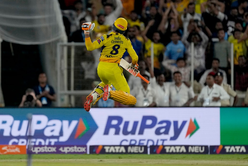 'Thalapathy' Ravindra Jadeja Does it For His 'Thala' MS Dhoni ...