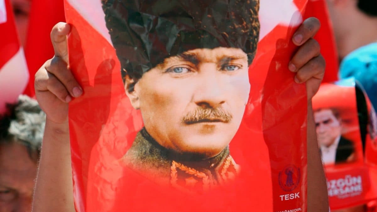 A Look at Turkish Presidents and Their Tenures | In GFX - News18