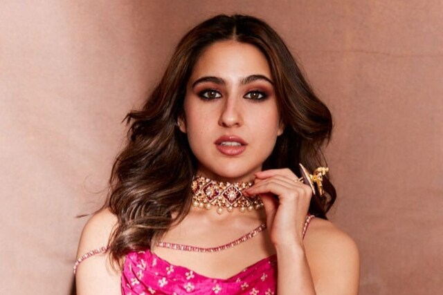 Sara Ali Khan Refuses to Pay Rs 3,000 For International Roaming, Calls Herself ‘Stingy’ - News18
