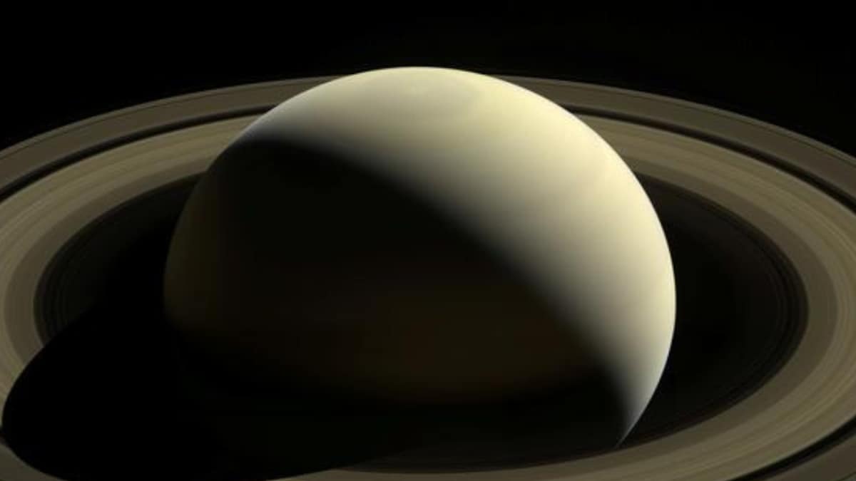 This Snake-like Robot is Designed to Explore One of Saturn's Moons ...